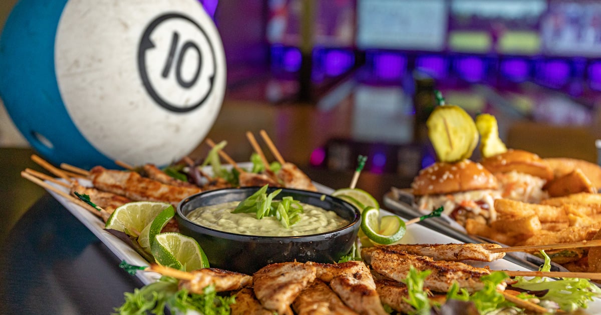 PARTIES & EVENTS - PiNZ Bowl