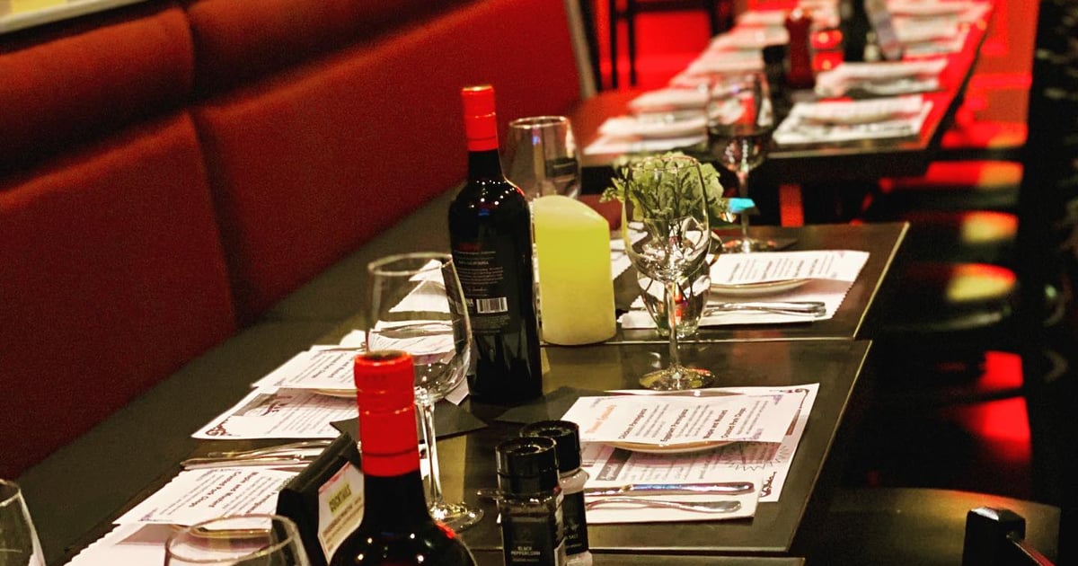 Large Meals & Functions - Welly's Restaurant - American Restaurant in MA