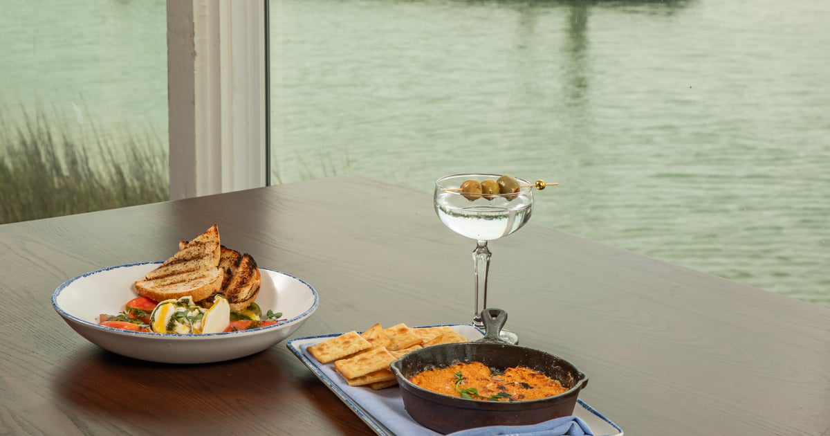 Reservations - Islander 71 - Waterfront & Seafood Restaurant, Isle of Palms
