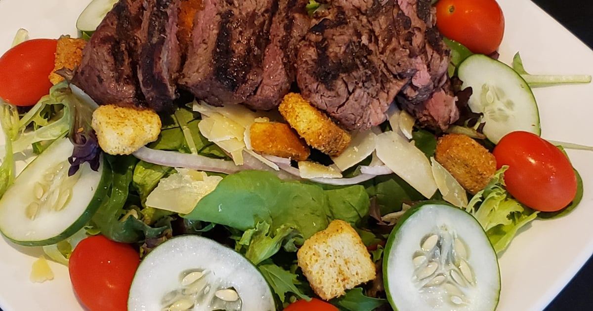 Filet Mignon Steak Salad - The Garden State Grill