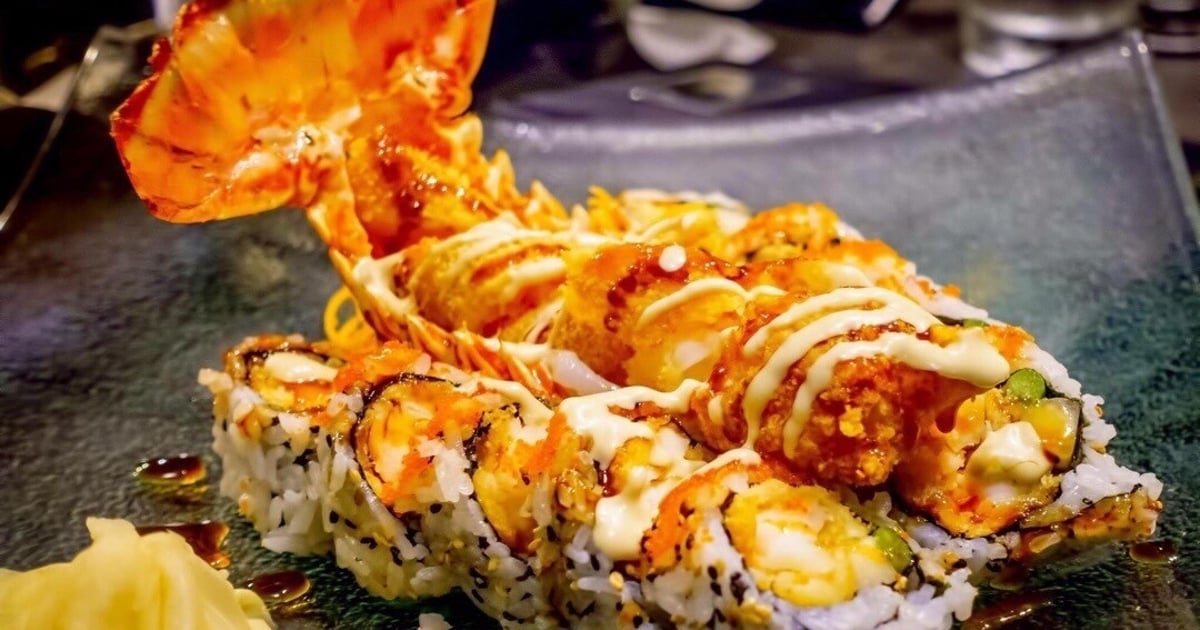 Lobster Maki Sushi Baked Lobster 🦞 Roll 🥢🍥