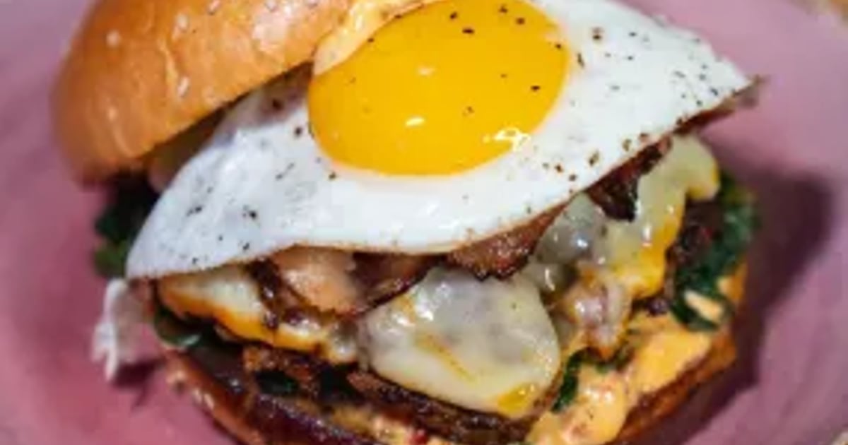 Breakfast Burger - Mimosa Party - Tree House Chicago