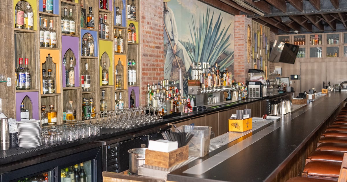 Contact Us - Flying Iguana - Latin American restaurant in Neptune Beach, FL