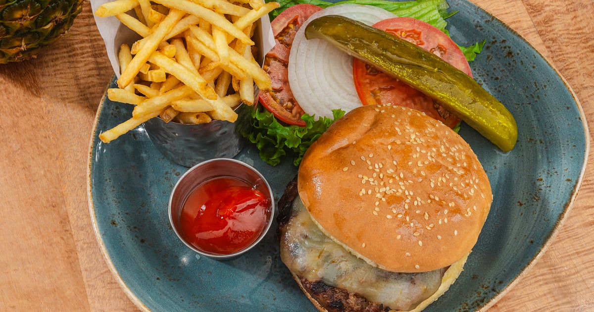 Billy's Beach Burger - Billy's At The Beach - Seafood Restaurant in ...