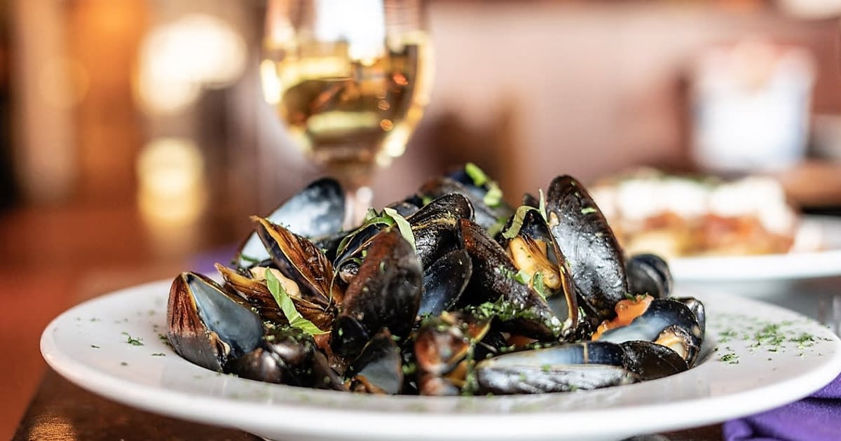 sautéed mussels - Dinner - Joey's Bar & Grill - Bar & Grill in ...