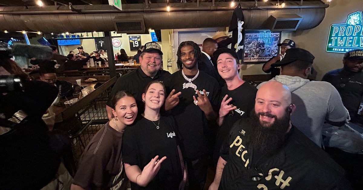 Apply Here - Peckish - Chicken Wing Restaurant - Denver & Boulder CO