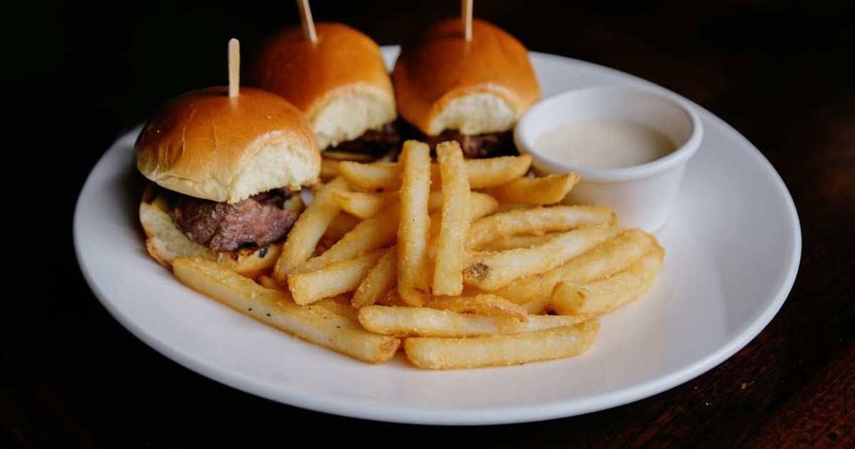 Filet Mignon Sandwiches - Main Menu - Moretti's Restaurants: Best Thin ...