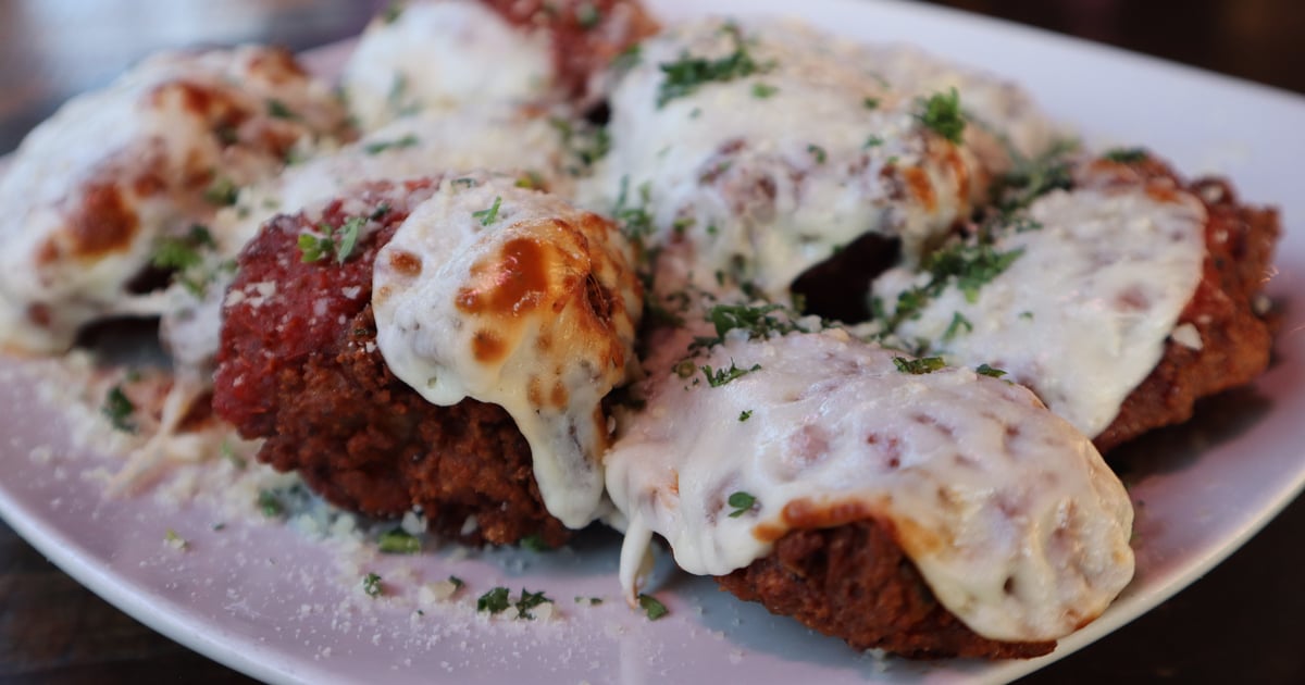 Chicken Parm Wings - Lunch - Roman's