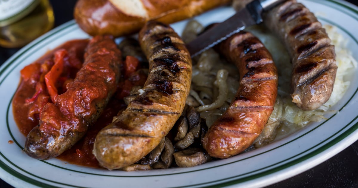 Brat House Sausage Sampler - milwaukeebrathouse