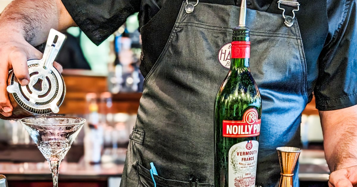 Full-Bar - Hapy Bistro