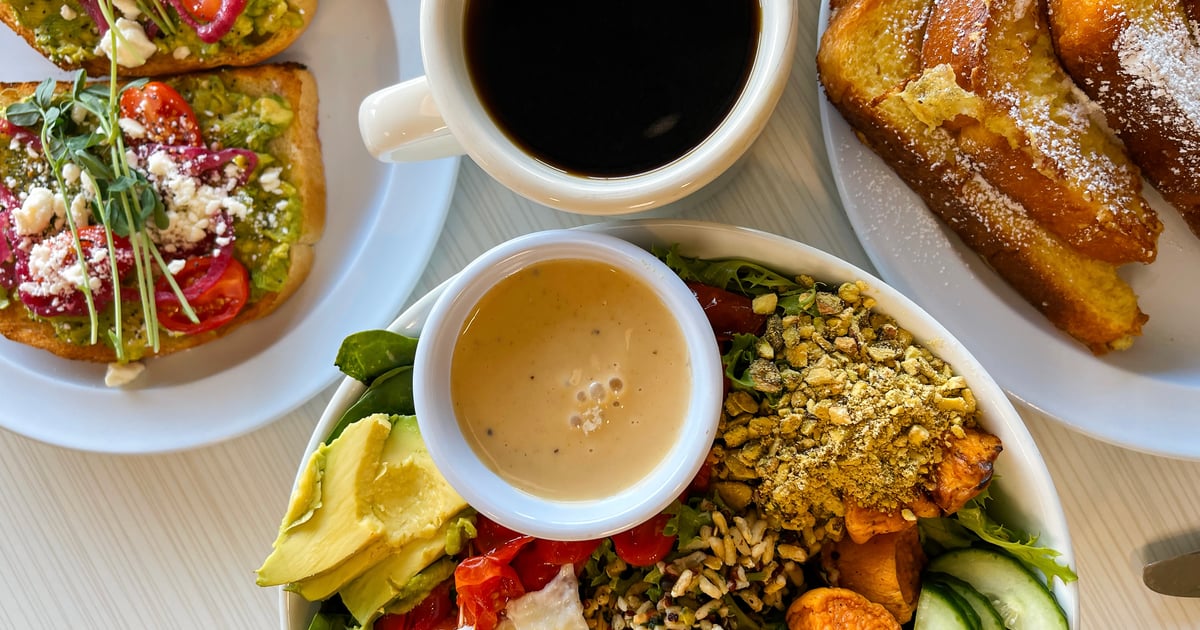Daily Donates - Daily Diner - Diner in Manlius, NY