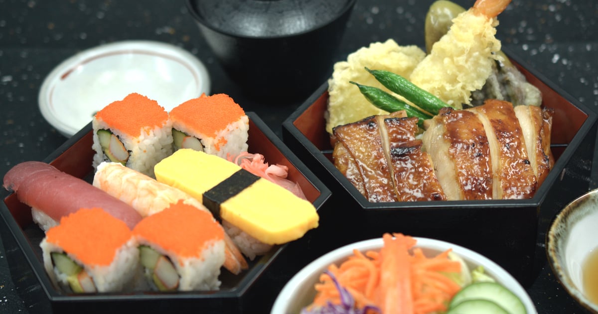 Bento Yasaka - Gyotaku Japanese Restaurants - Hawaii