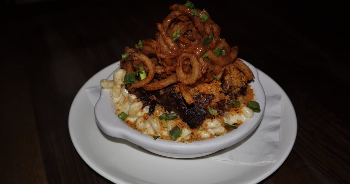 Contact Us - Galliford's Restaurant & Tavern - American Restaurant in ...