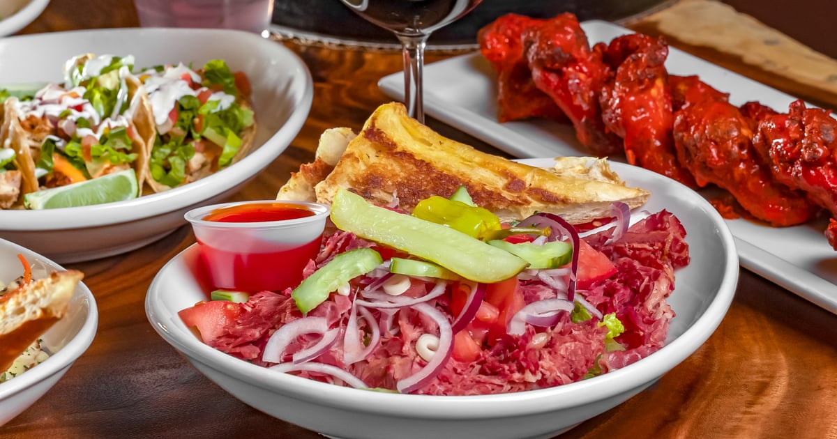 Corned Beef Salad - Williams Inn Pizza & Sports Bar - Pizza Restaurant ...