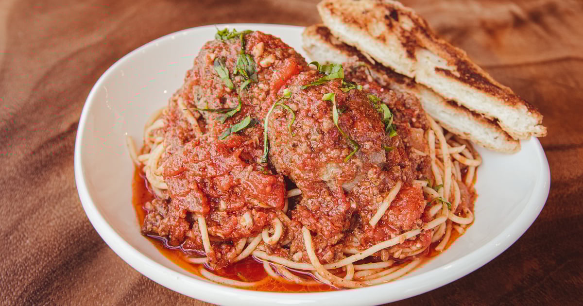 Spaghetti - Williams Inn Pizza & Sports Bar - Pizza Restaurant in ...