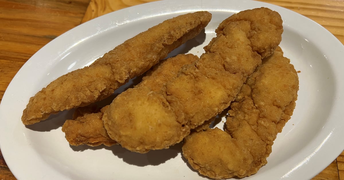 Lizard Lips - Winking Lizard Tavern