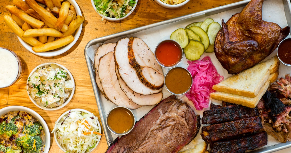 Smokehouse. Kitchen. Bar. - Landmark - Barbecue Restaurant in Cleveland, OH