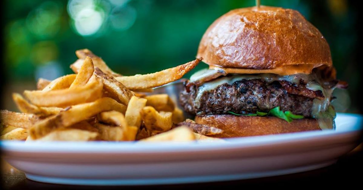 The White Oak Burger - All Day Menu - The White Oak Tavern - Tavern in ...