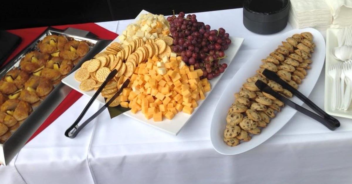 Catering - Oscar's Grill - Restaurant in Alameda, CA