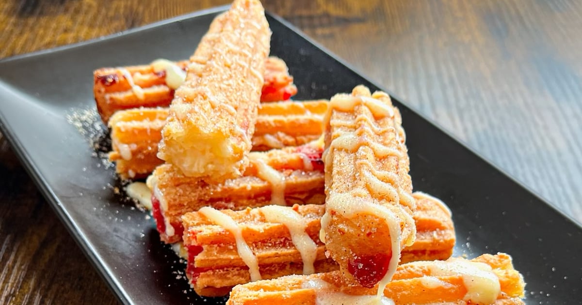 Bavarian Cream Churros - Now Make Me A Sandwich - American Restaurant in WA