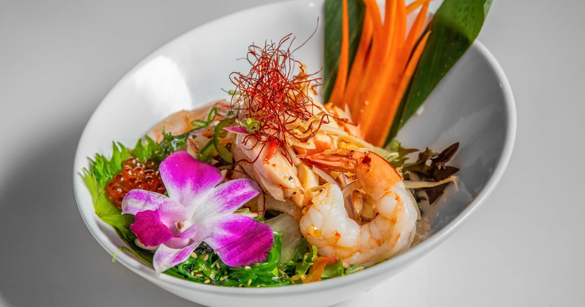 Mango Tango Salad - Appetizers - Bangkok Happy Bowl - Asian Restaurant ...