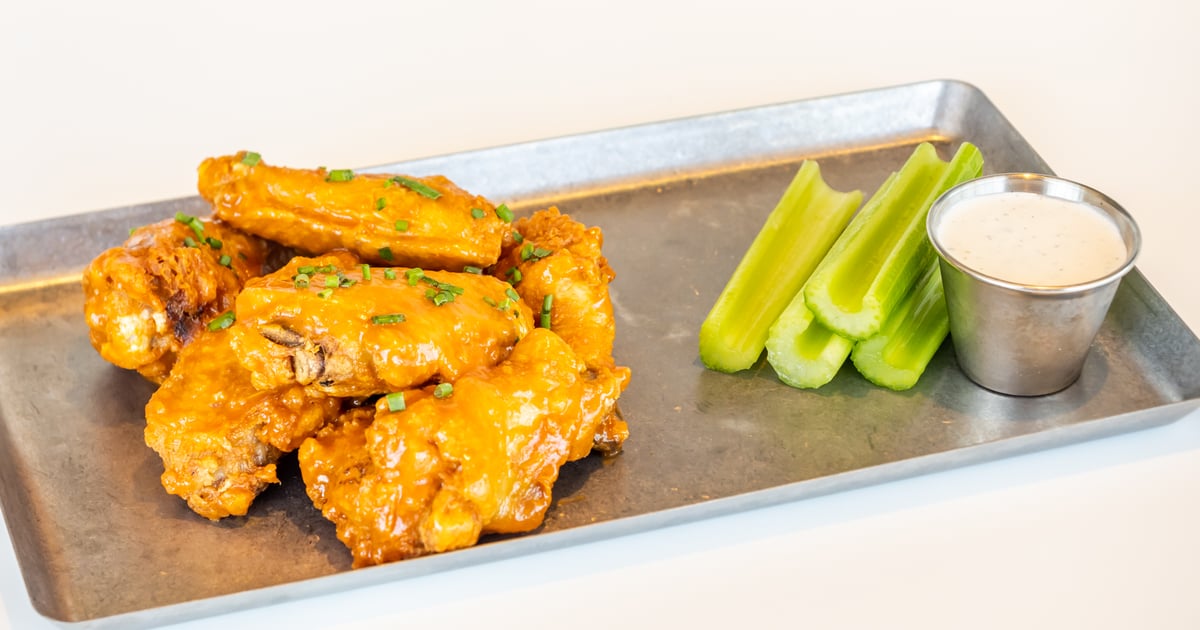 BIG BOSS CHICKEN WINGS (18oz) - Appetizers - Spinato's Pizzeria and ...