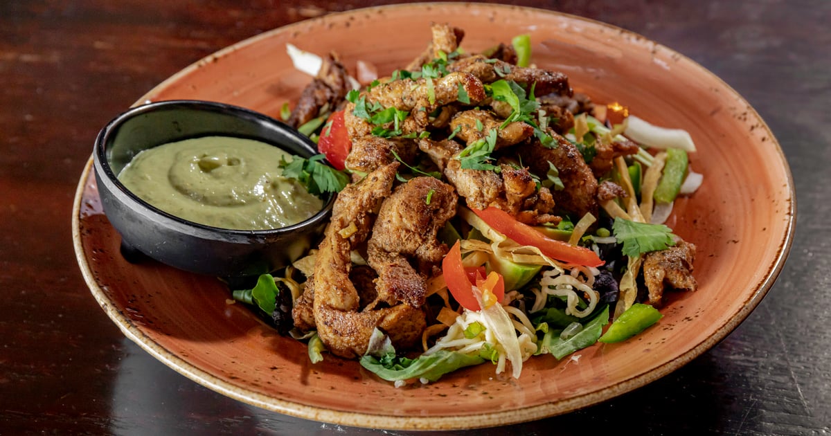 Chicken Fajita Salad - Main Menu - Blue Agave Chicago - Mexican ...