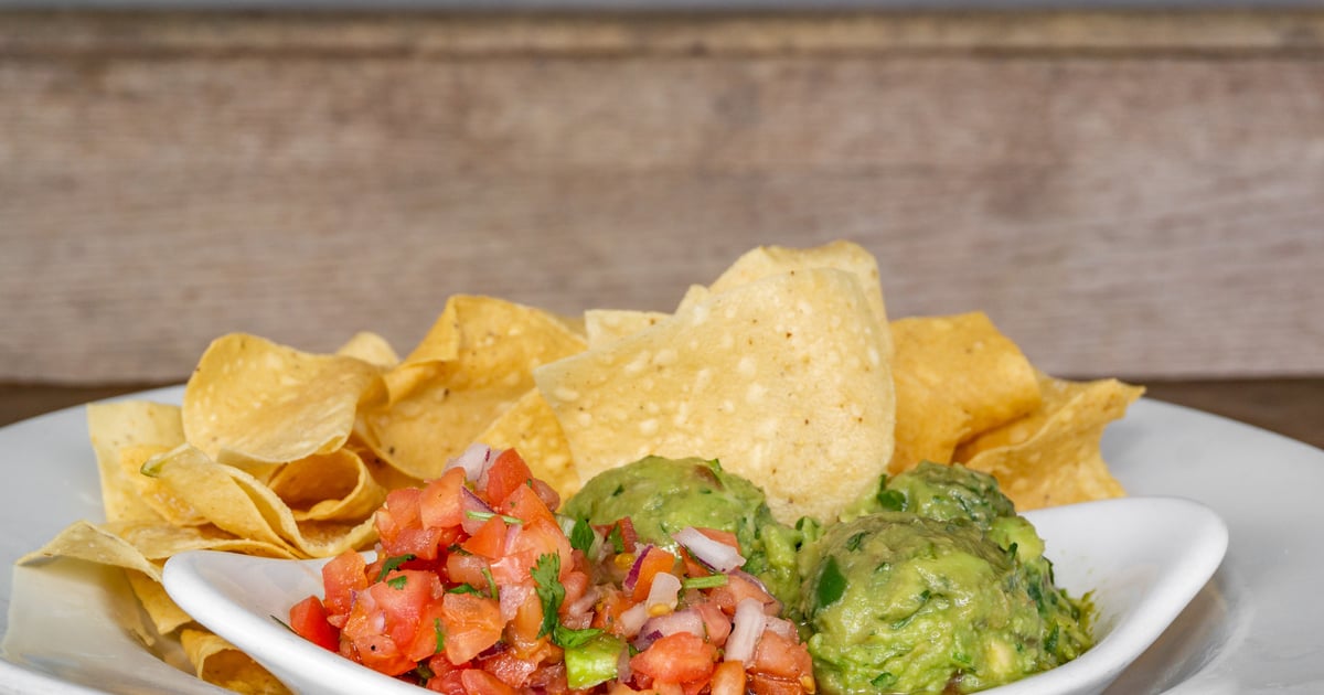 Pico & Guac - Poe's Tavern - American Restaurant