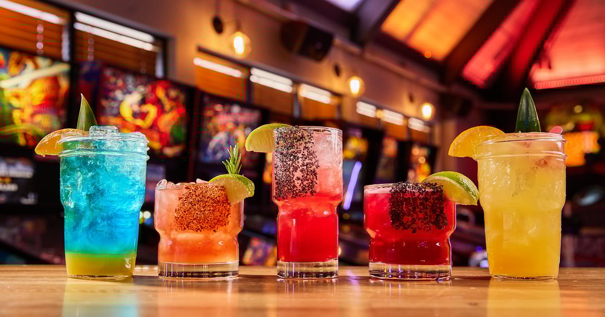 Full Tilt Tavern - Food and Sports Bar in Bloomington, MN