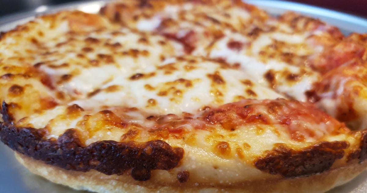 Pizza King - Pizza Restaurant in Chatsworth, GA