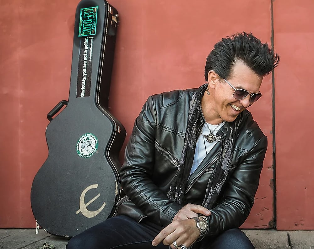 Mike Farris - The Blue Note Grill