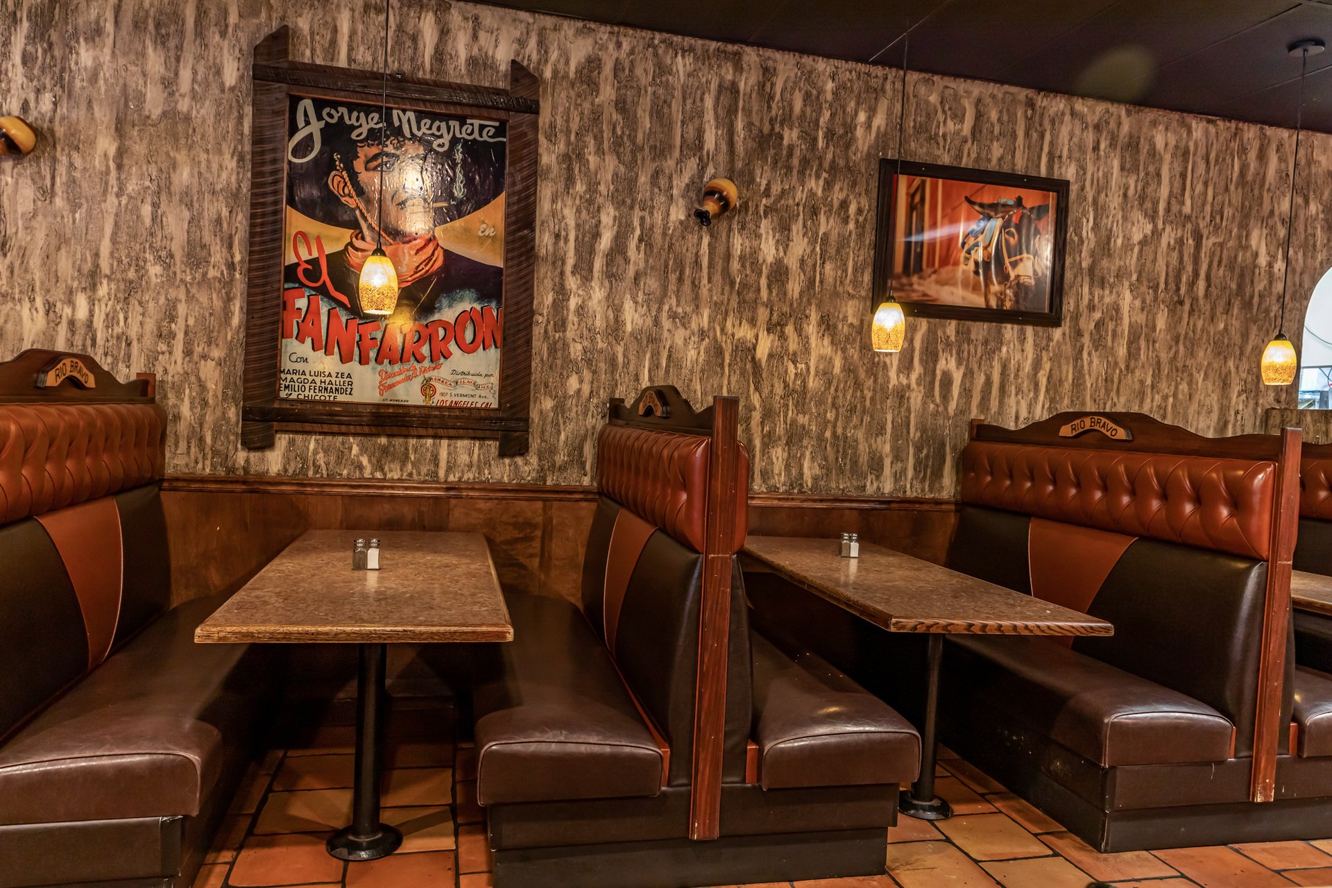 Rio bravo restaurant store