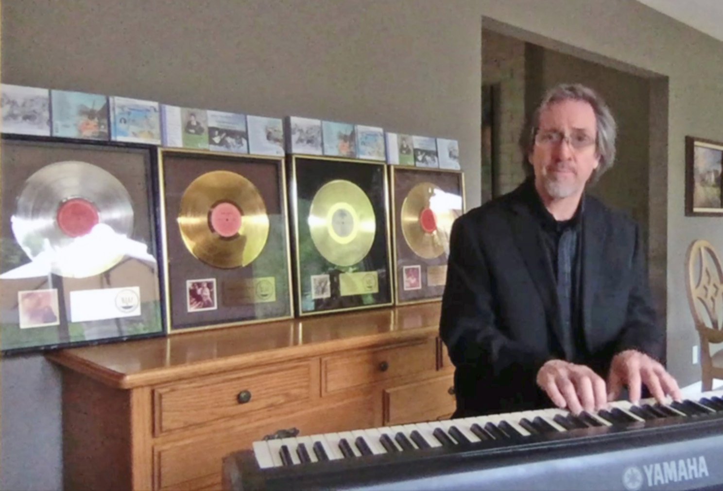 Mike Hamilton - Jojo's Hideaway - American Restaurant in Tustin, CA