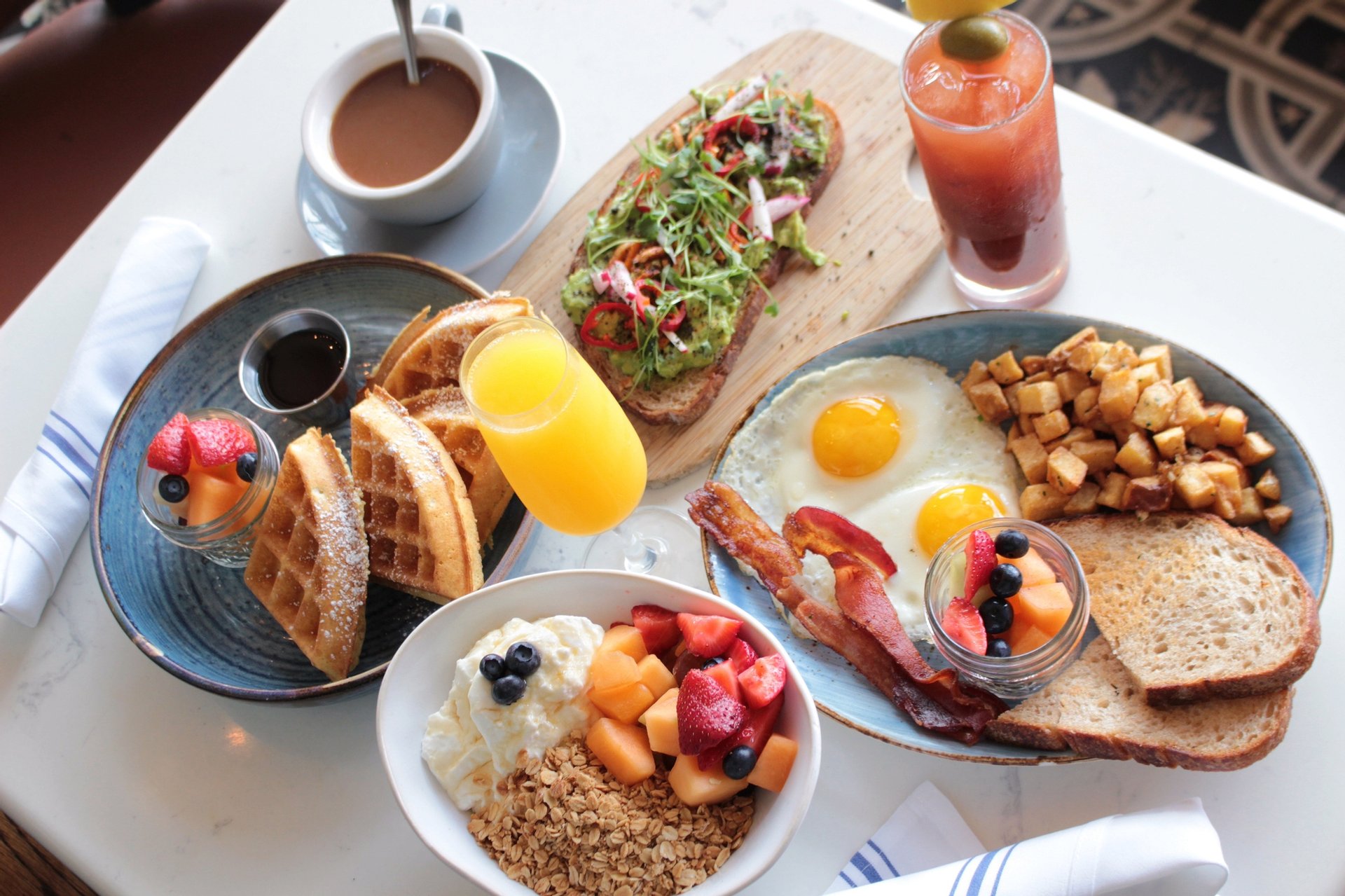 BRUNCH - Craft Cocktails & Creative Plates