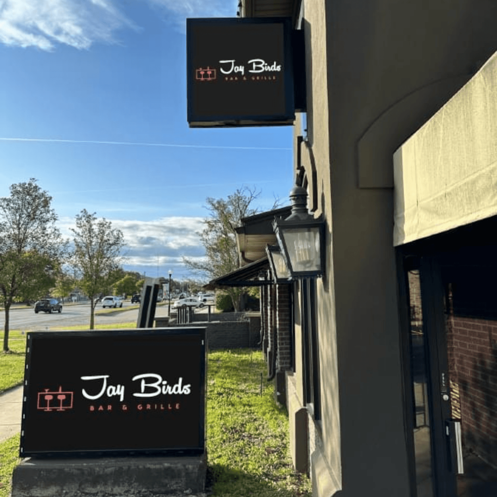 Bar E Grill Jays