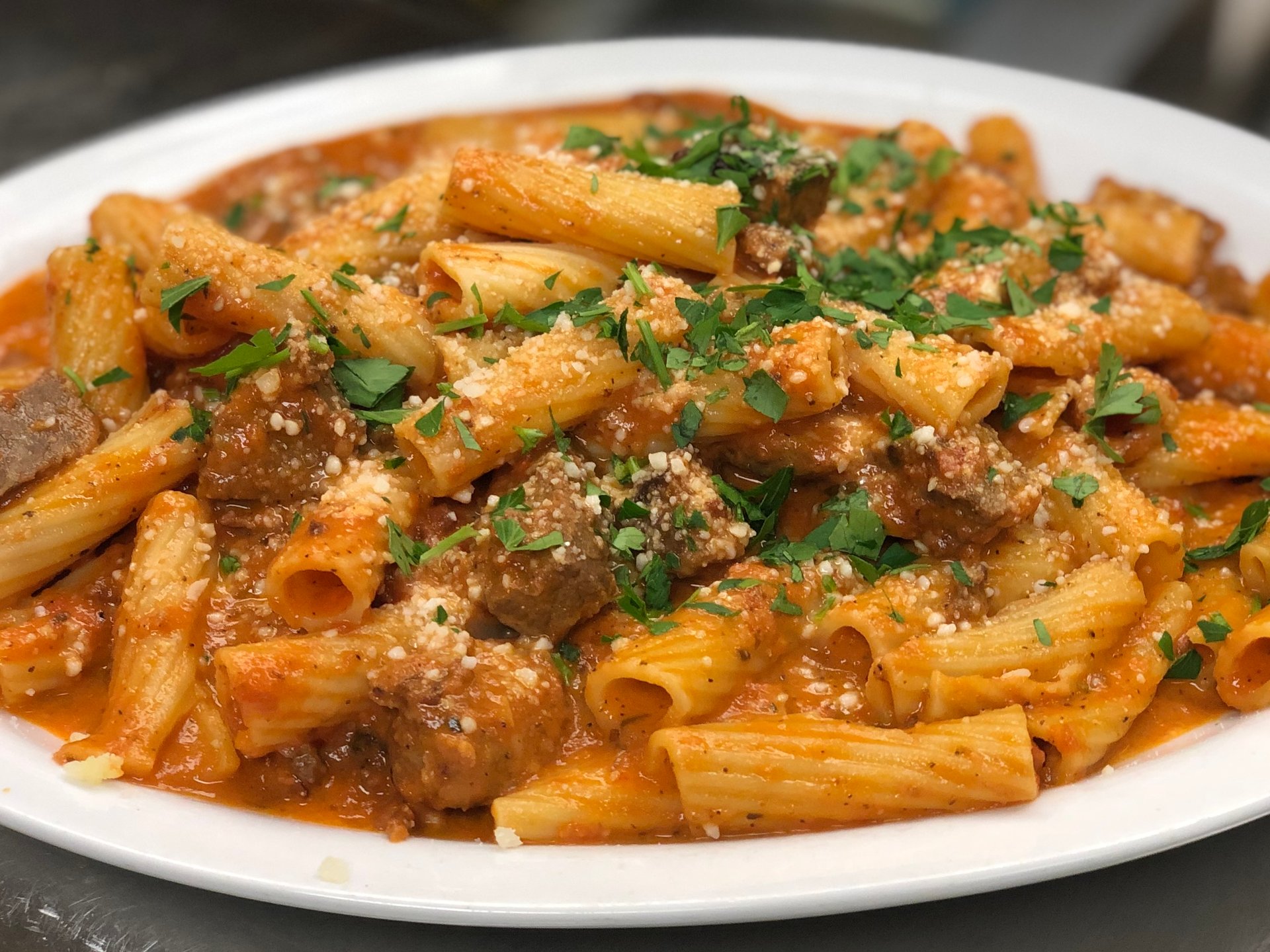 The Timeless Delight of Bolognese with Rigatoni: An Italian Classic You ...