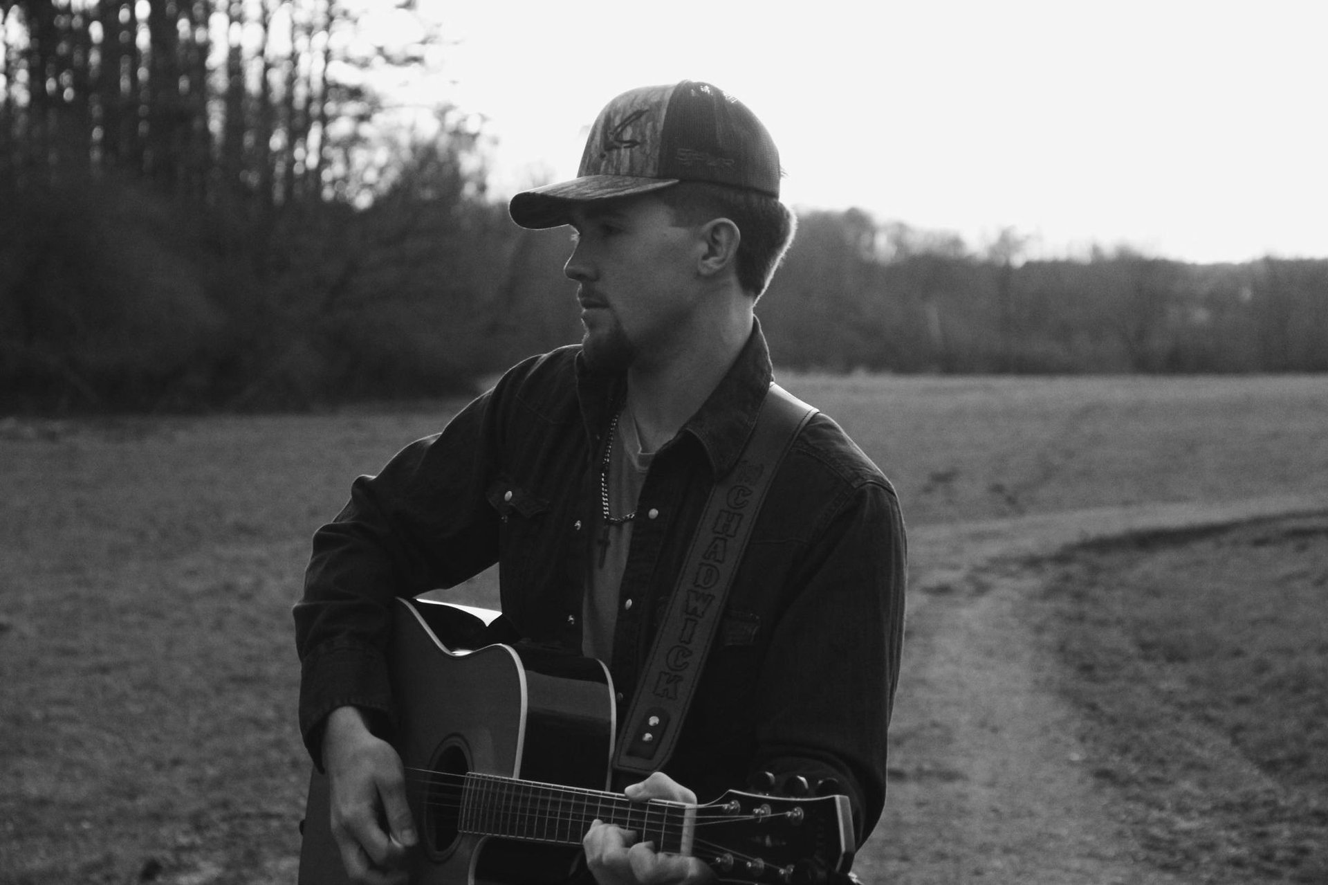 Sy Chadwick Live! - The Old Mulehouse - American Restaurant in Jasper, GA