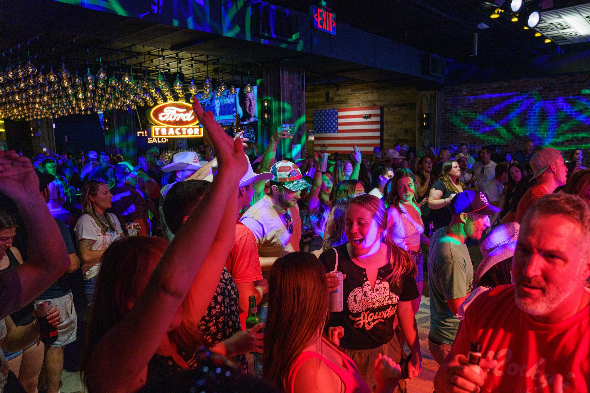 Ivey Andrews - Whiskey River Saloon | Premier Honky Tonk | Nashville, TN