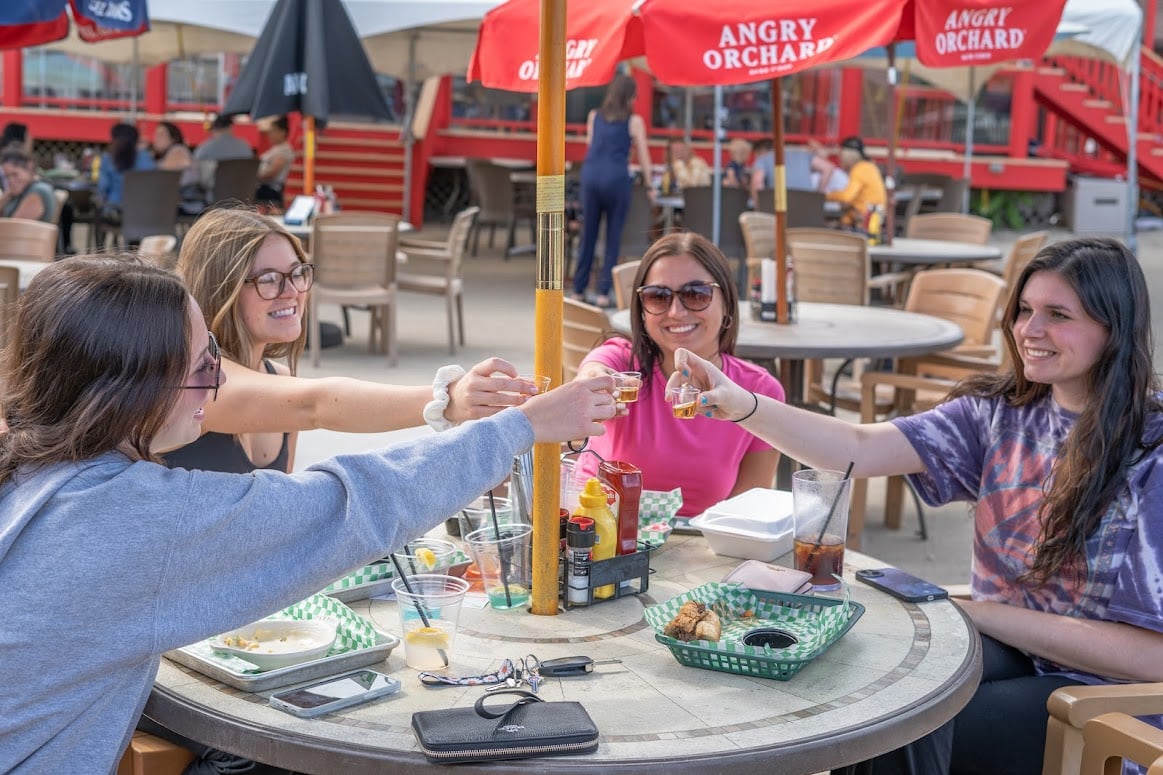 The Patio Is Open - Moretti's Restaurants: Best Thin Crust & Deep Dish ...