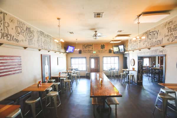 Catering & Private Dining - Lucky Fools Pub - Pub in Moorpark, CA