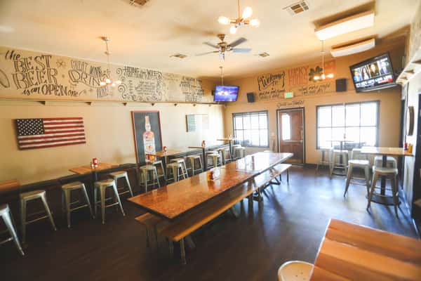 Catering & Private Dining - Lucky Fools Pub - Pub in Moorpark, CA