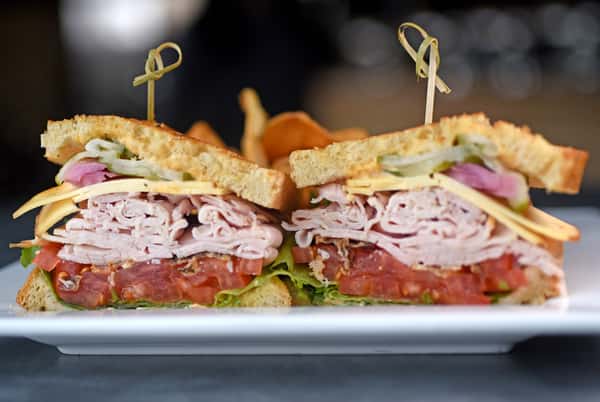 Grindstone Home - Grindstone Tap House - American Restaurant in Berea, OH