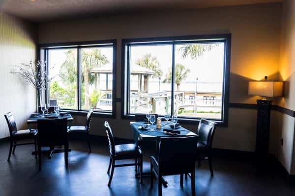 About - River Rocks Dining & Drinks Dockside - American Restaurant in FL
