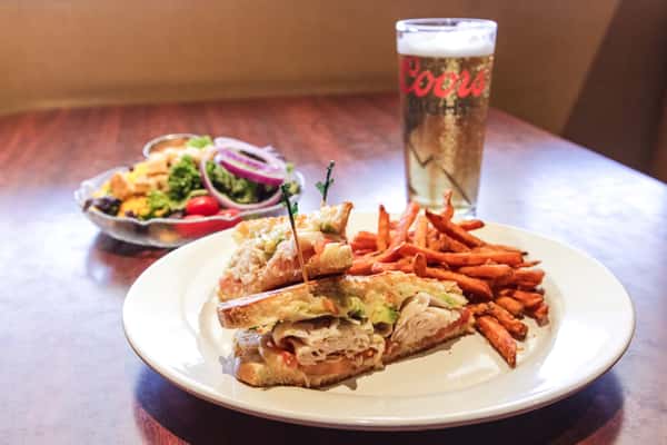 Northern Pines - Bar & Grill in Flagstaff, AZ