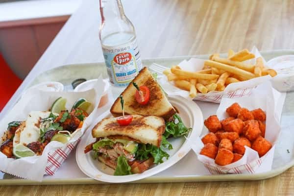 Donahue's Clam Castle - Seafood Restaurant in Madison, CT