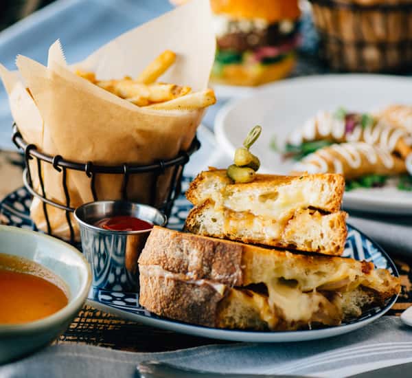 Mad Chef Kitchen & Bar - American Restaurant in Ellicott City, MD