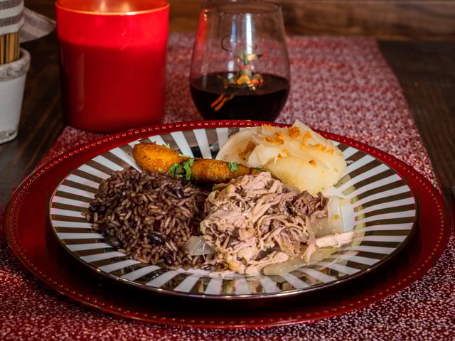 Our History - La Esquina del Lechon - Cuban-style Roasts Restaurant