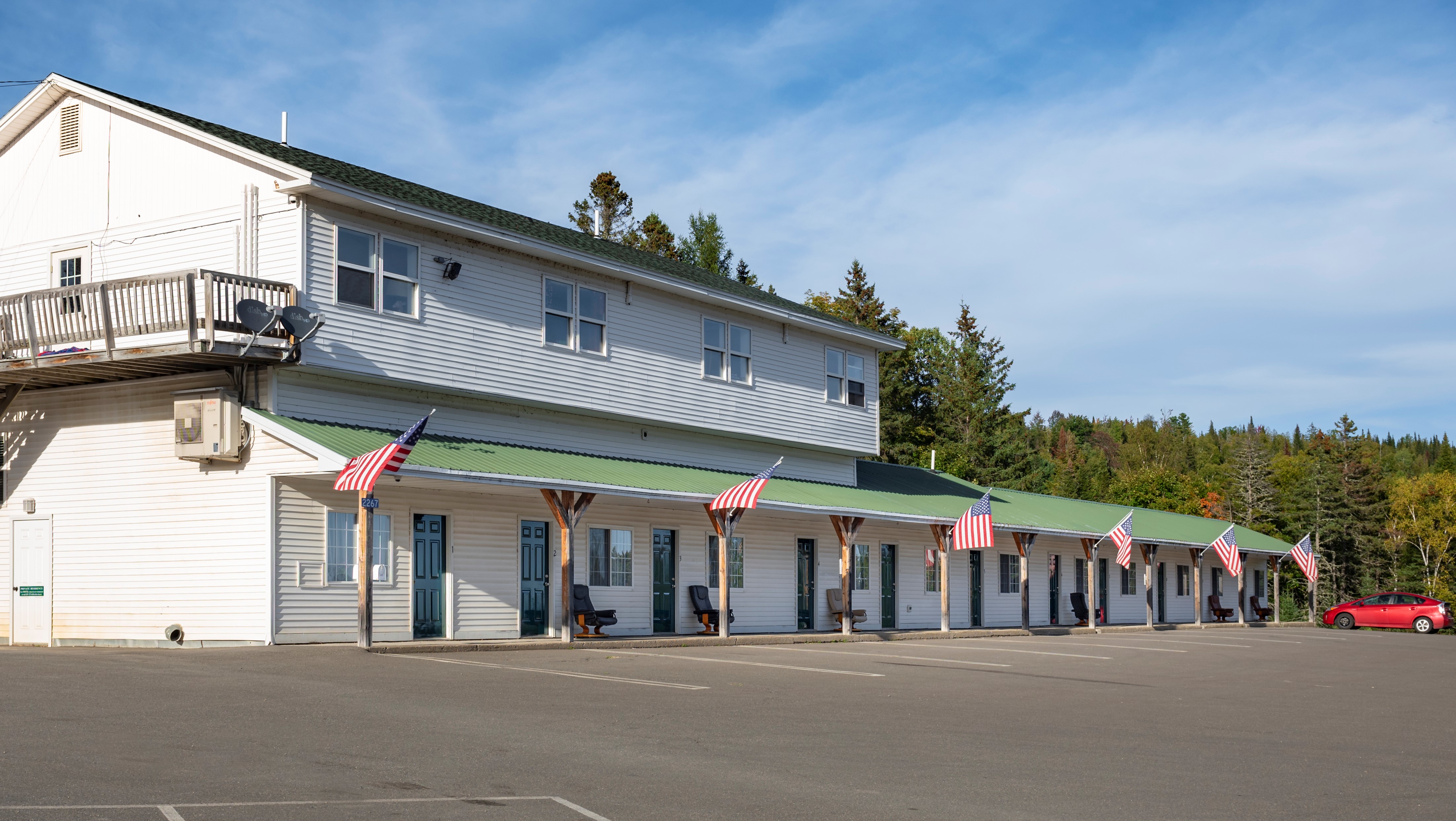 Brookside Inn Brookside Inn Boutique Hotel Abbotsford, Canada